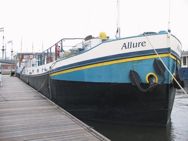 Allure boat and bike | Dutch Barge Cruises